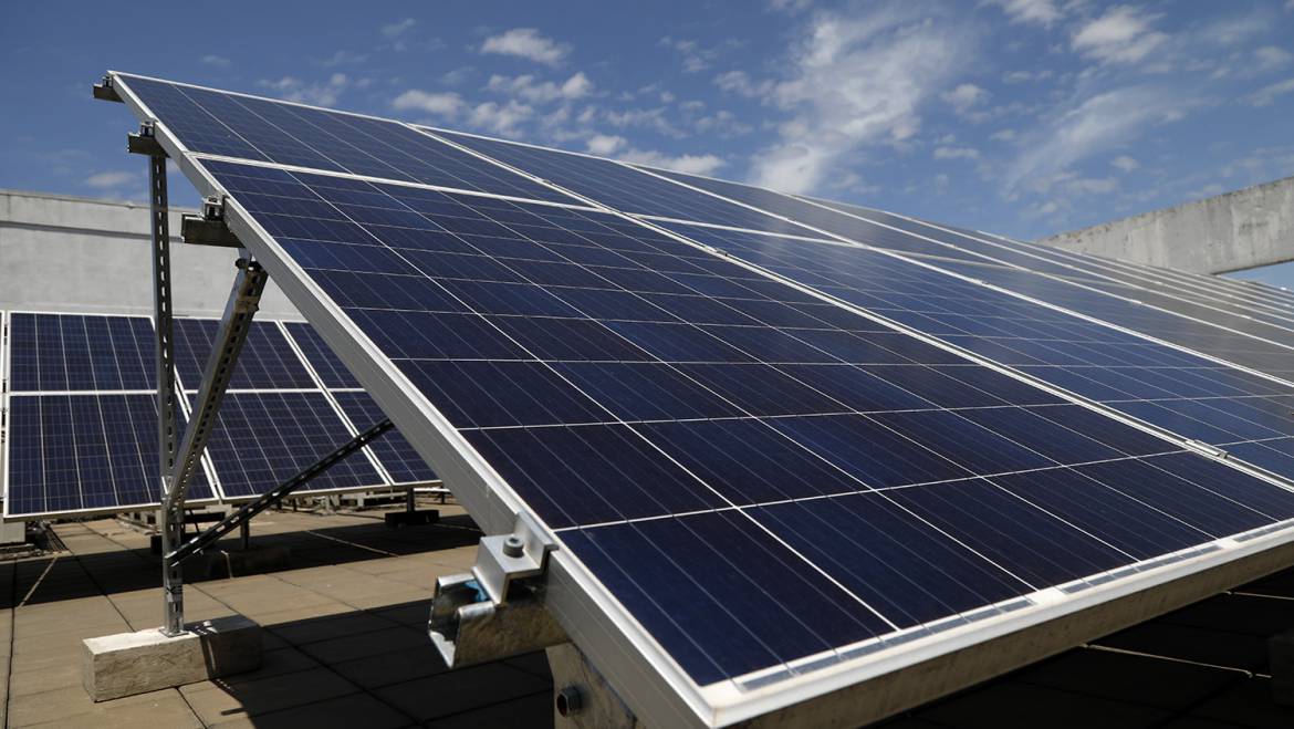 Generación Distribuida: EXO sumó 60 paneles solares - Edesur